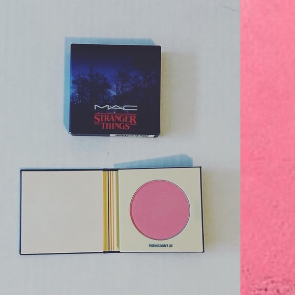MAC Cosmetics | Makeup | Mac X Stranger Things Powder Blush Friends ...